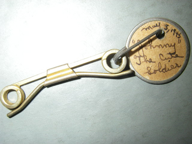 WW2 USMC "Battle Pin" ? Help - UNIFORMS - U.S. Militaria Forum