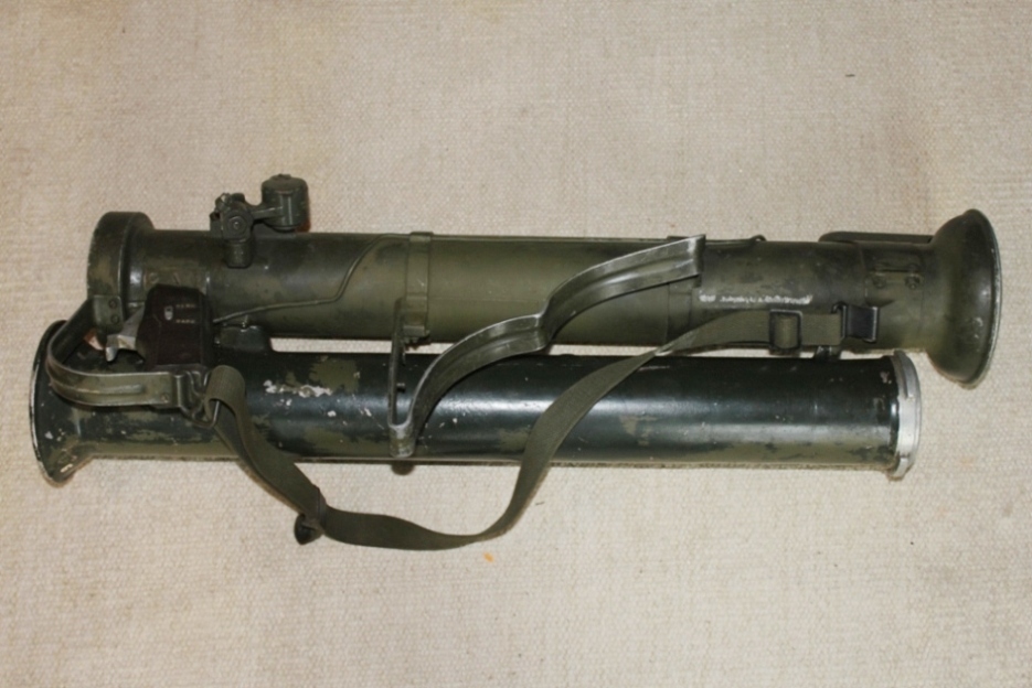 M20 'Super Bazooka' Rocket Launcher & Practice Rockets - FIREARMS - U.S ...