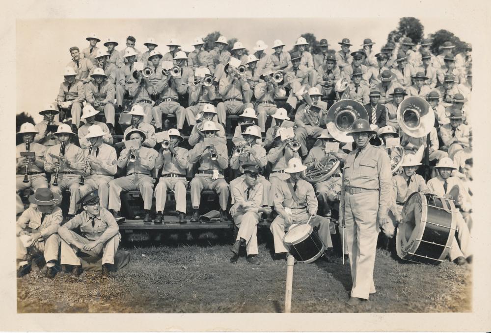 Military Musicians - Bands, Buglers, Drummers - Post them here ...