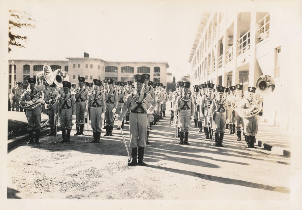 Military Musicians - Bands, Buglers, Drummers - Post them here ...