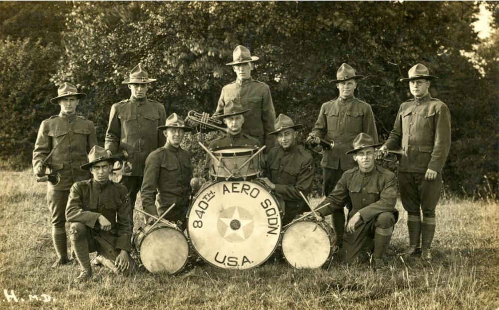 Military Musicians - Bands, Buglers, Drummers - Post them here ...