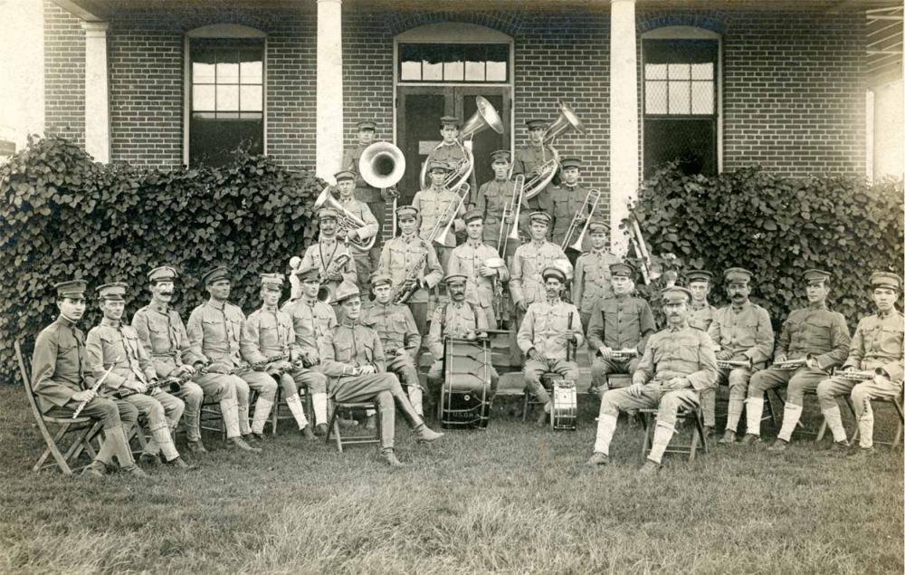 Military Musicians - Bands, Buglers, Drummers - Post them here ...