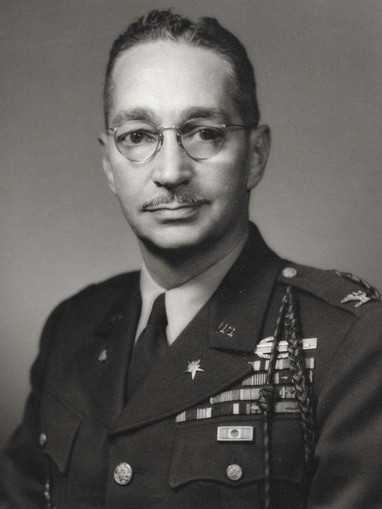 17 Place WW2 & Korea Ribbon Bar set to a Lt.Col. - MEDALS & DECORATIONS ...