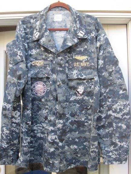 USN blueberries submariner's Lt. uniform find at flea market ...