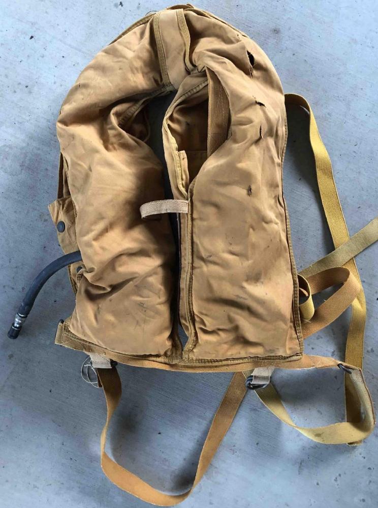 B-5 Life Preserver - SURVIVAL GEAR - U.S. Militaria Forum