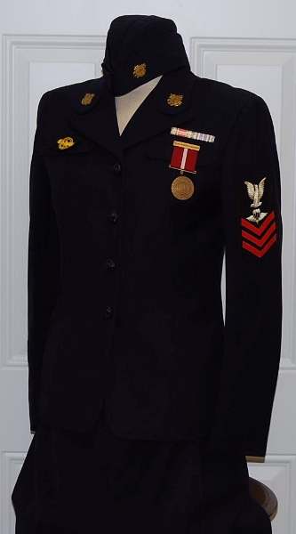 WW2 Coast Guard Parachute Rigger Uniform - WOMEN'S SERVICES - U.S ...