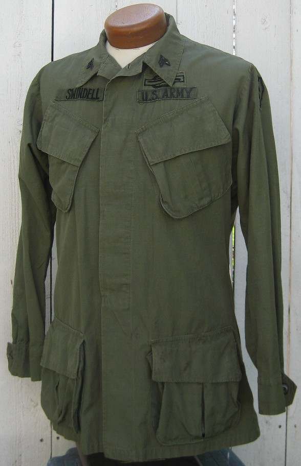 The 25th Infantry Division in Vietnam - Page 6 - UNIFORMS - U.S ...