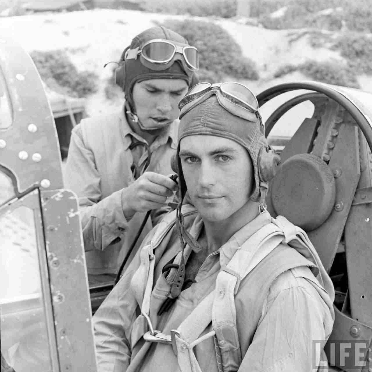 ww2 USN, USMC pilot photos - Page 4 - MILITARY AIRCRAFT & AVIATION - U ...