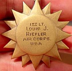 Different style WW2 DFC Engraving - MEDALS & DECORATIONS - U.S ...