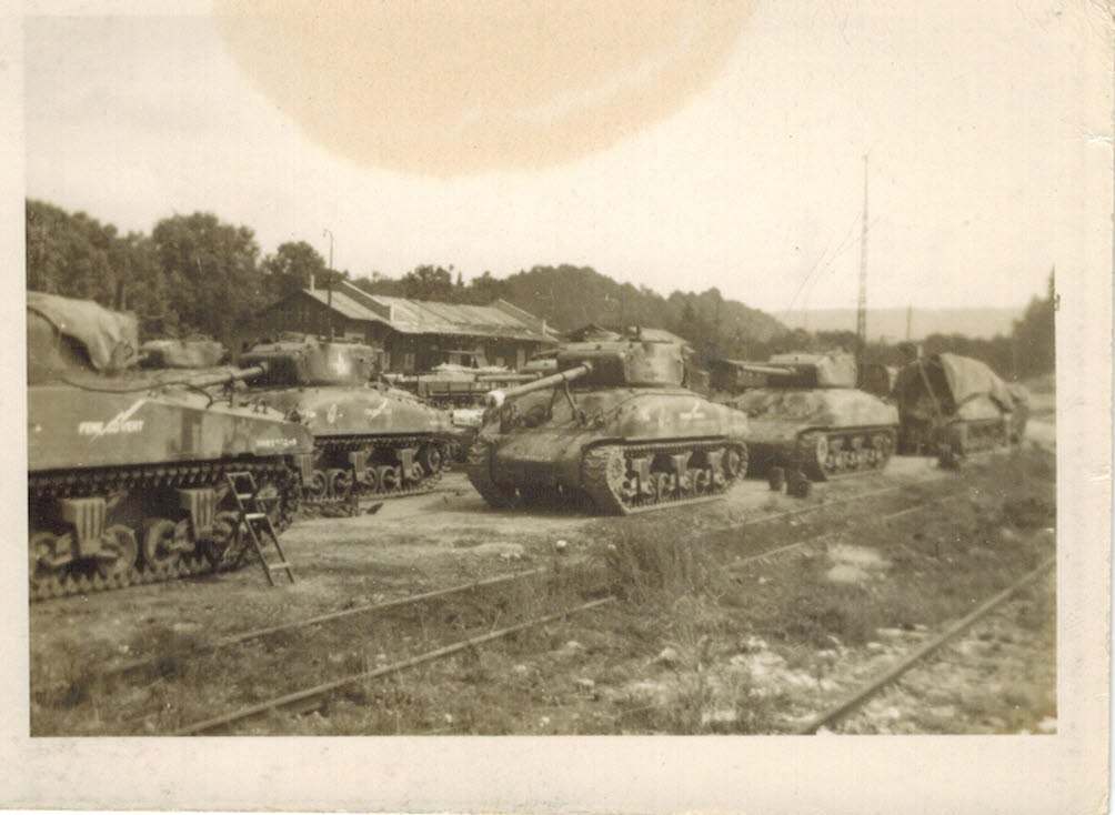 Sherman in Combat... - Page 7 - MILITARY VEHICLES - U.S. Militaria Forum