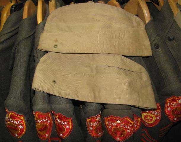 Khaki USMC Garrison Caps with Japanese (?) Characters - UNIFORMS - U.S ...