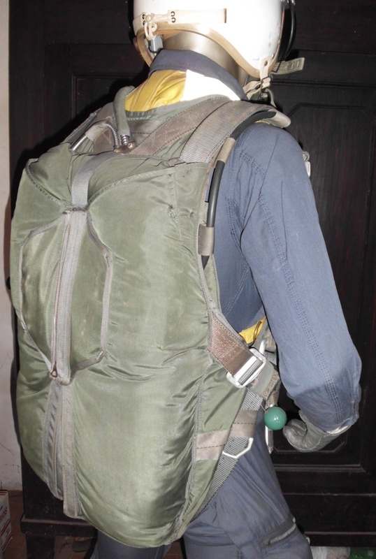 BA-22 or BA-25 Parachute from NFAFB - SURVIVAL GEAR - U.S. Militaria Forum