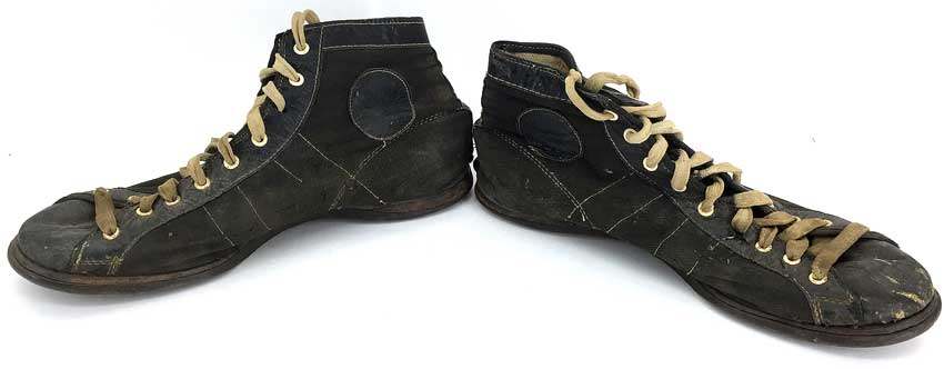 WWII sneakers for Air Corps or training shoes? - UNIFORMS - U.S ...