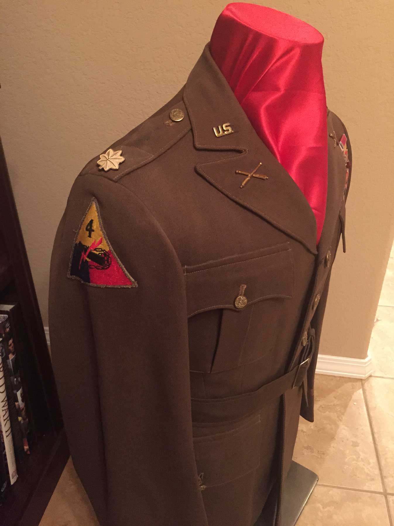 One hard-charging, LSD tripping, globe trotting Colonel! - UNIFORMS - U ...