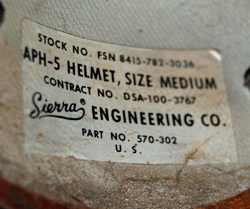 'Old' Helicopter helmet - FLYING HELMETS AND ACCESSORIES - U.S ...