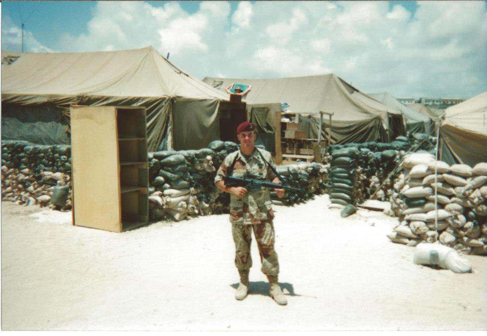 Photos of 6 color DBDU "chocolate chips" worn in Somalia, 1993 ...