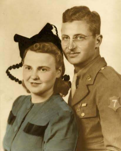 WWII Couples Studio Photos - Page 4 - INDIVIDUAL & UNIT PORTRAITS - U.S ...