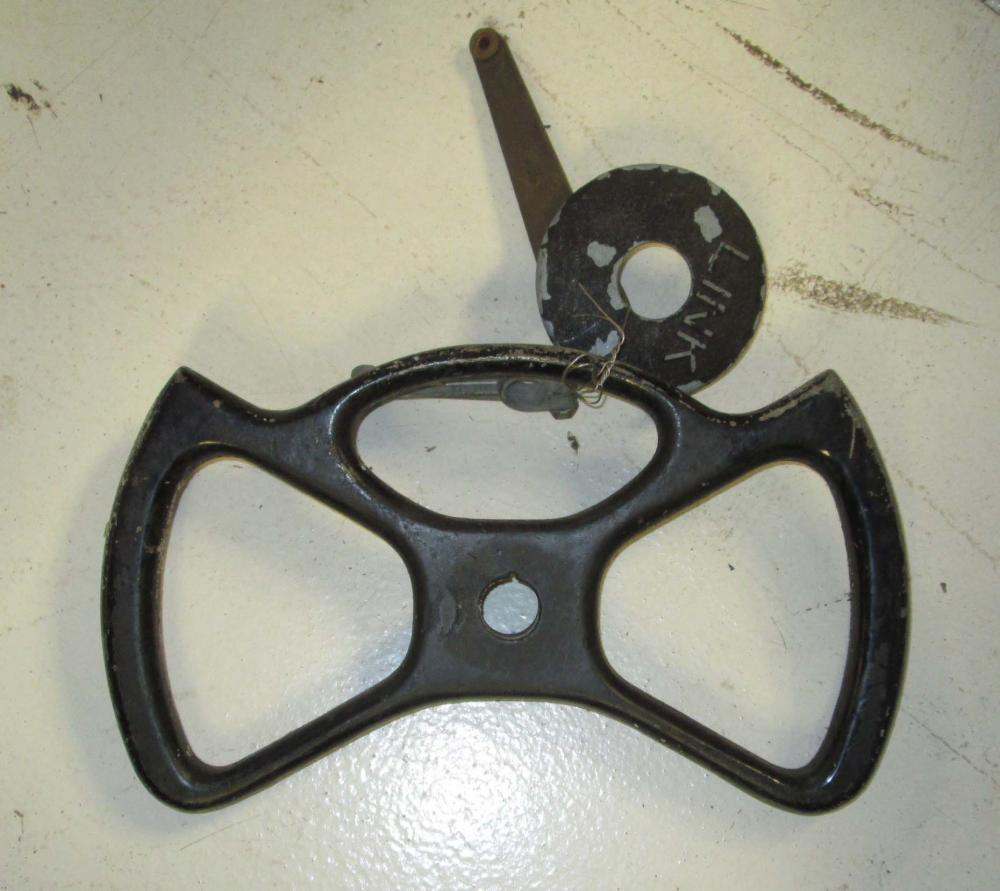 Aviation History in Control Wheels; Yokes - MILITARY AIRCRAFT ...