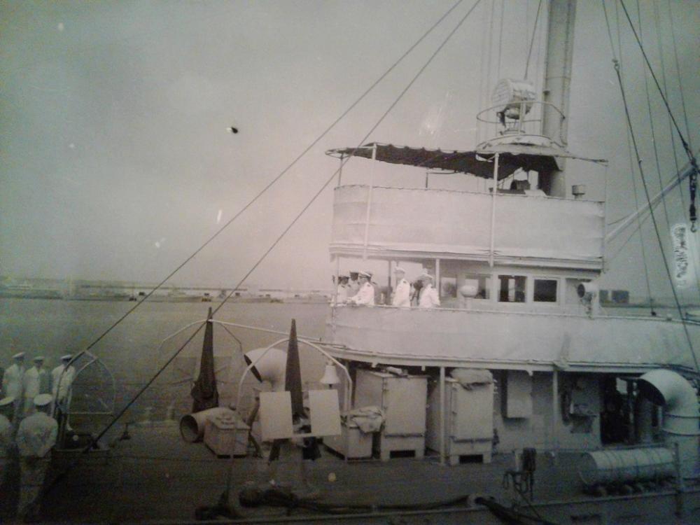 photos of an unknown US Navy ship - USS Dover (IX 30) ex USS Wilmington ...