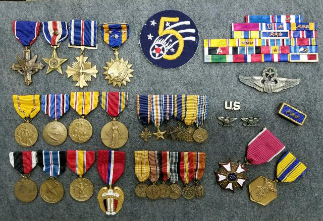 You need a lift "Mac" ? - MEDALS & DECORATIONS - U.S. Militaria Forum