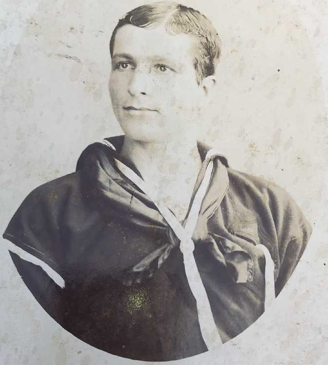 Early Navy portrait? Era or time frame? - EPHEMERA, PHOTOGRAPHS ...