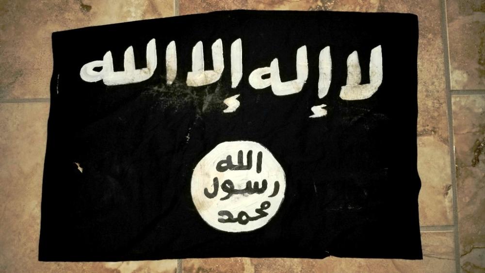 Rare ISIL ISIS war trophy Flags and Headband , Islamic State coins, Al ...