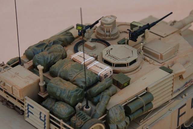 1:35 Abrams M1A1 & M1A2 - MODELING - U.S. Militaria Forum