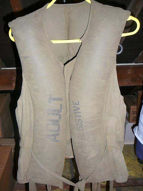 USN lifejackets? WW2? - FIELD & PERSONAL GEAR SECTION - U.S. Militaria ...