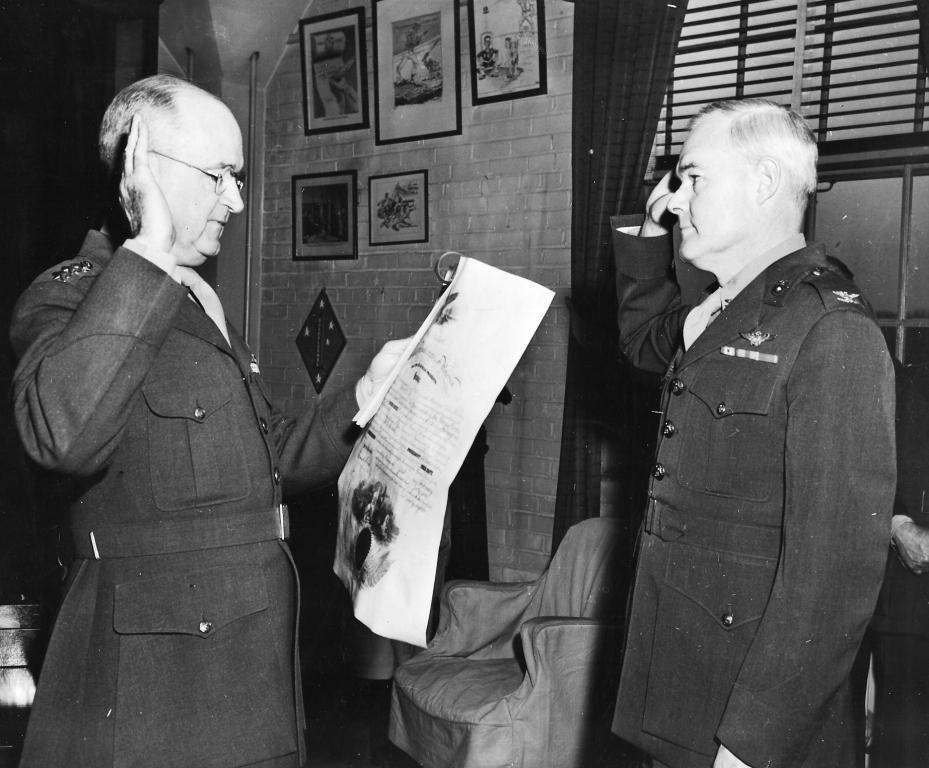 Thomas Holcomb - EPHEMERA, PHOTOGRAPHS & MILITARY ARTWORK - U.S ...