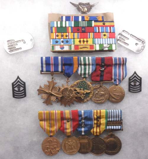 Master Gunnery Sergeant Cleveland Akey, VMTB 232 - ATTRIBUTED MEDAL ...