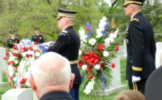 Burial service for LTC Don Carlos Faith, MoH. Chosin Reservoir - TAPS ...