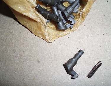 M1 GARAND BAYONET SPRING & RELEASE BUTTON on ebay - EDGED WEAPONS - U.S ...