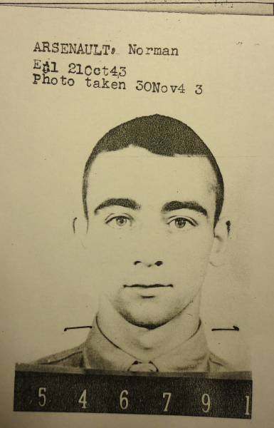 Navy Cross and Purple Heart of Private Arsenault. - MEDALS ...