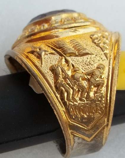 USMC 'Class' Ring...Vietnam Era? - MISC MILITARIA - U.S. Militaria Forum