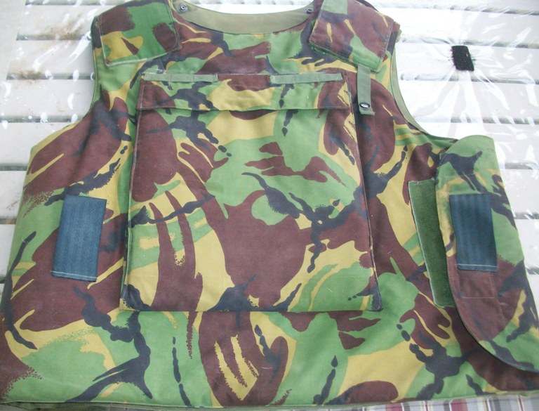 Desert Storm Captured Iraqi Body Armor - SPOILS OF WAR - U.S. Militaria ...