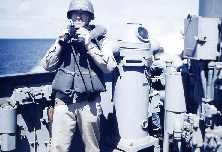 Lieutenant Howard Whalen and Rudy Holmes helmets with chincups? - M-1 ...