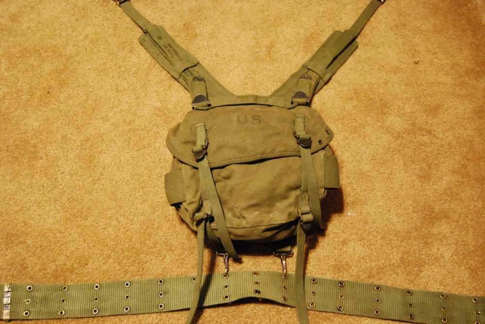 how to attach a M1956 buttpack adapter - FIELD & PERSONAL GEAR SECTION ...