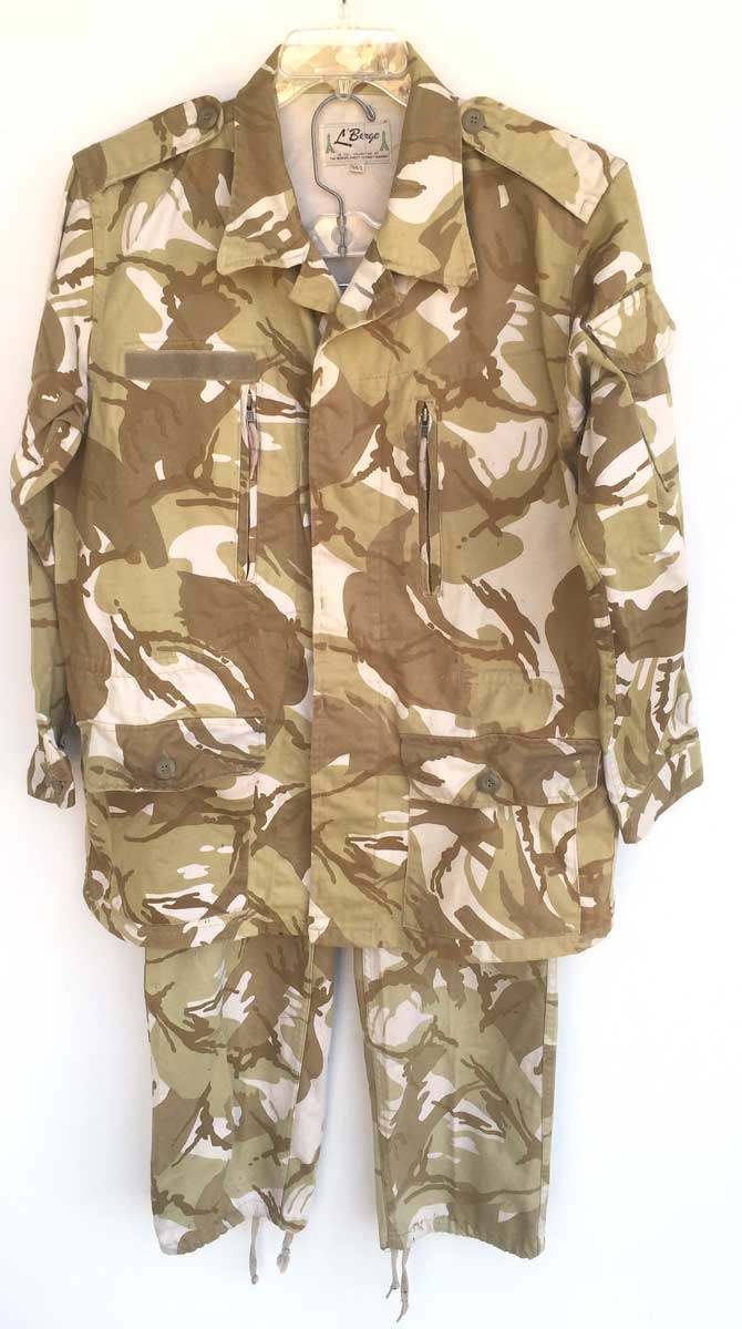 Iraq camo stolen from Kuwait - SPOILS OF WAR - U.S. Militaria Forum
