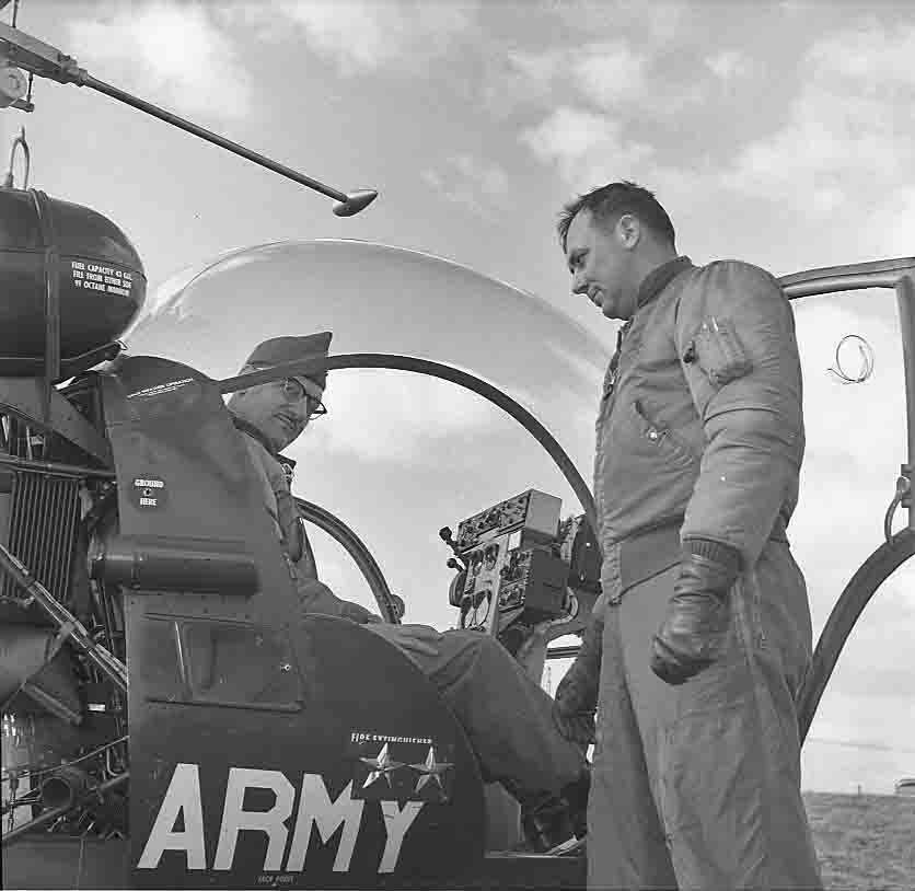 MG Holland US Army Helicopter ca. 1961-62 - MILITARY AIRCRAFT ...