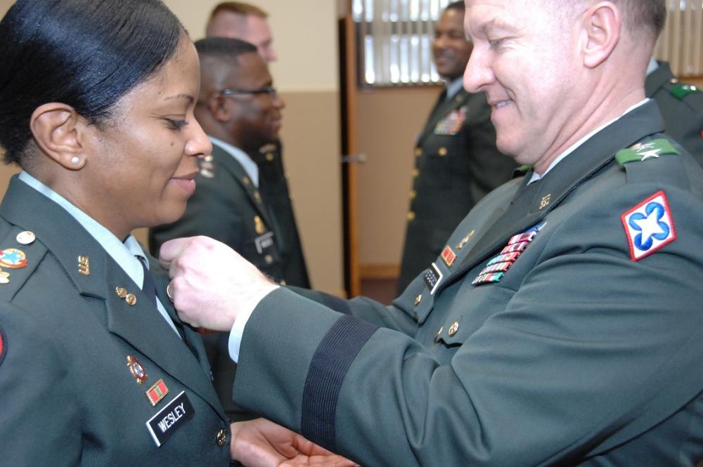 Patches in action: Photos of SSI being worn by the troops. - Page 104 ...