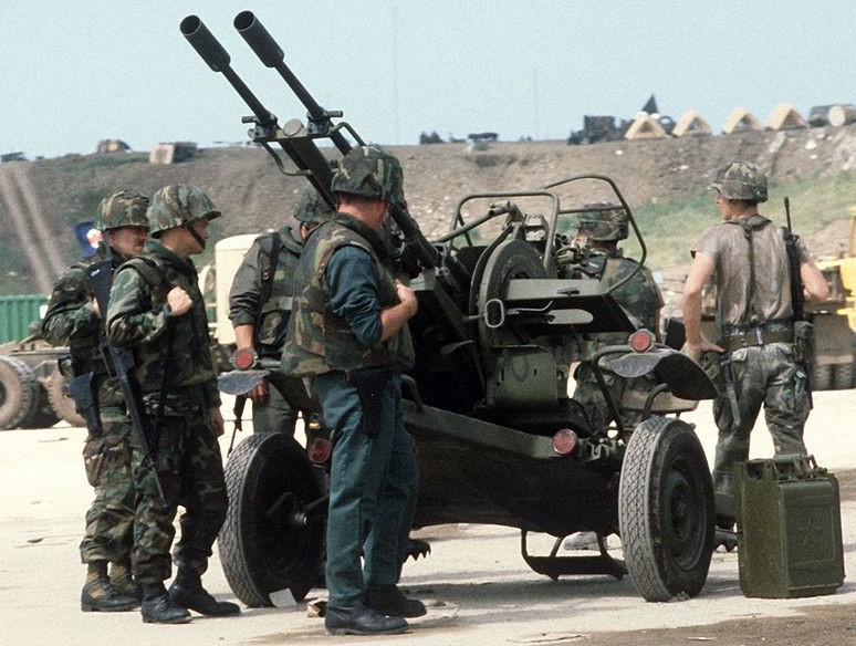 Helmets Used in Grenada - MODERN COMPOSITE HELMETS - U.S. Militaria Forum