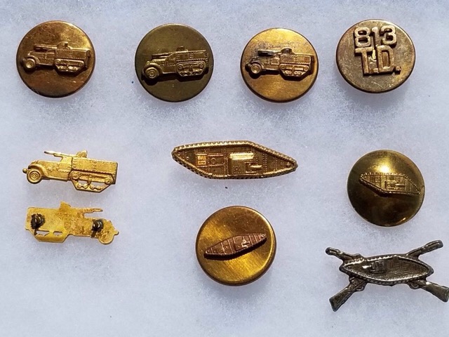 Armor and 813 Tank Destroyer collar insignia - ARMY (INCLUDING USAAC ...