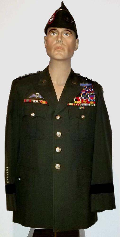 Lieutenant General Thomas H. Tackaberry Uniform Grouping - UNIFORMS - U ...