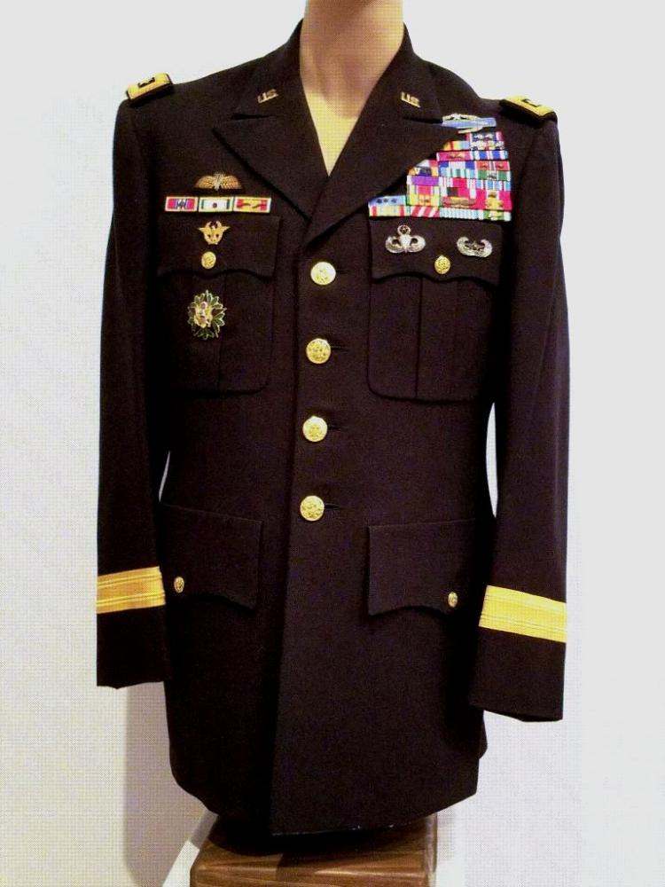 Lieutenant General Thomas H. Tackaberry Uniform Grouping - UNIFORMS - U ...