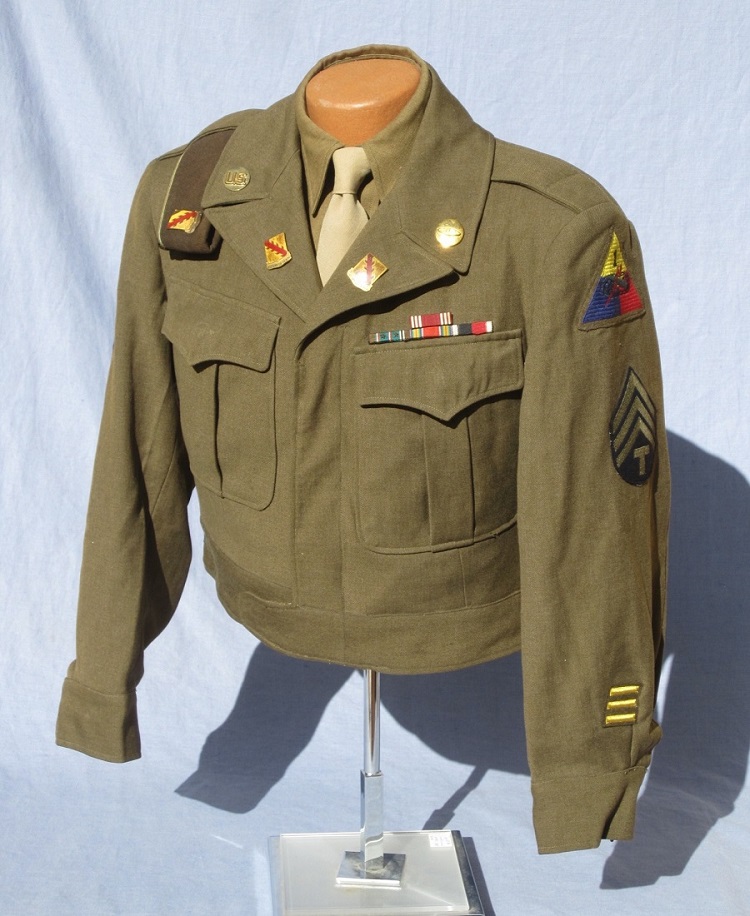 32nd Armored Ike w/ German Made 3rd Armored Patch - UNIFORMS - U.S ...