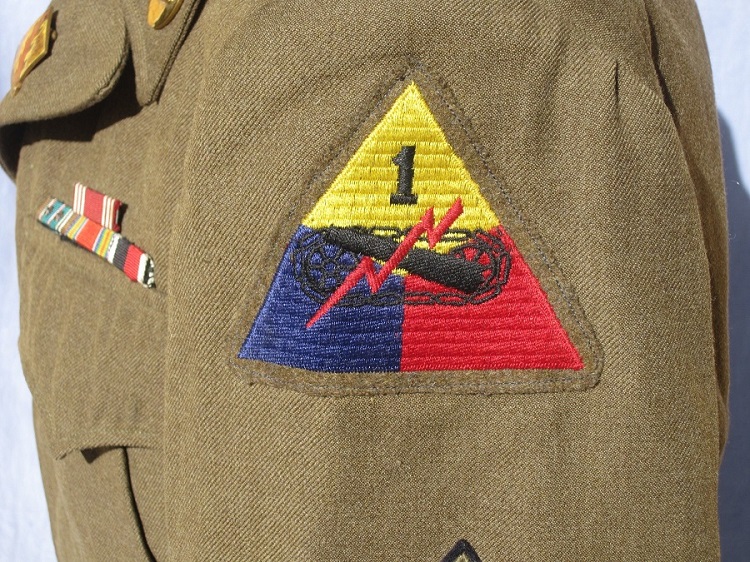 32nd Armored Ike w/ German Made 3rd Armored Patch - UNIFORMS - U.S ...