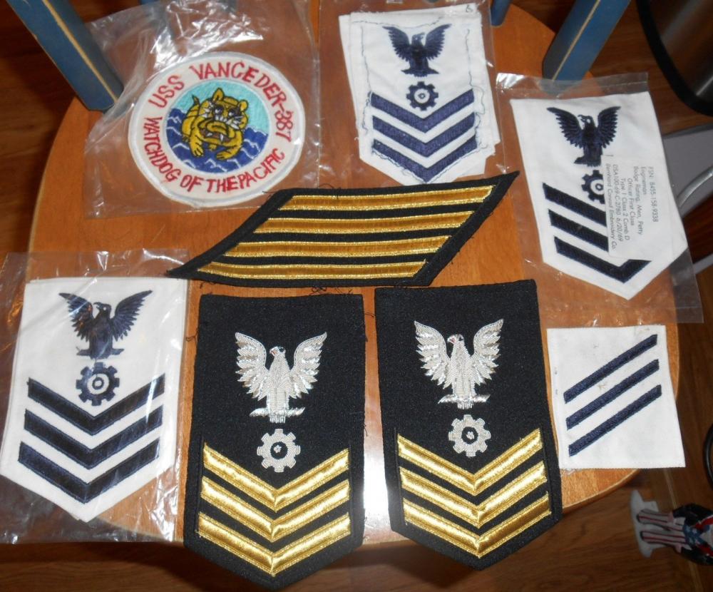 Navy Recruiting Badge - BADGES, AWARDS, DUI, AND COLLAR BRASS - U.S ...