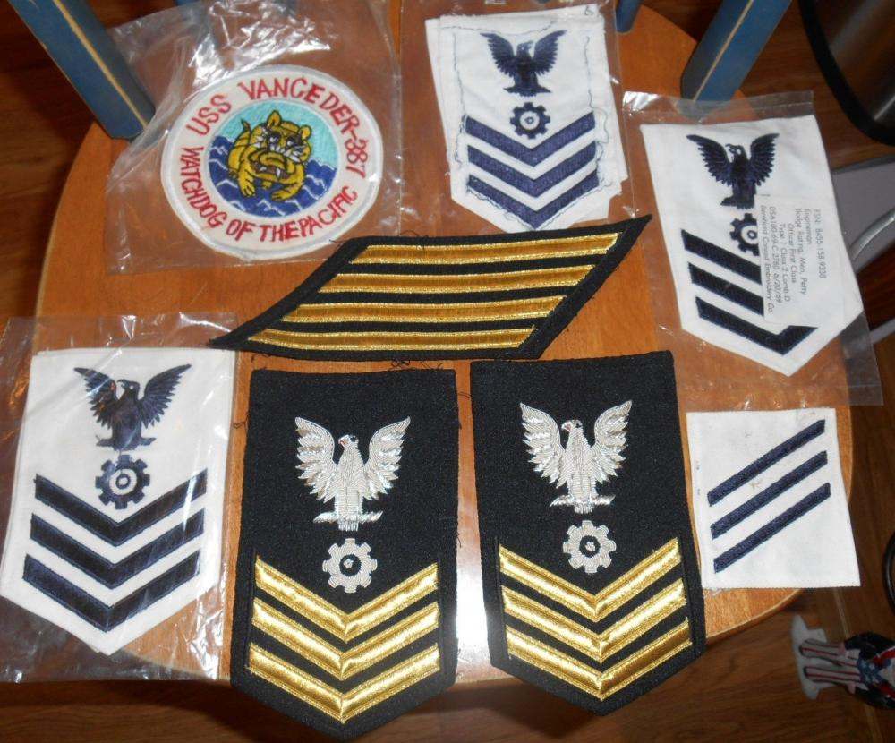 Navy Recruiting Badge - BADGES, AWARDS, DUI, AND COLLAR BRASS - U.S ...