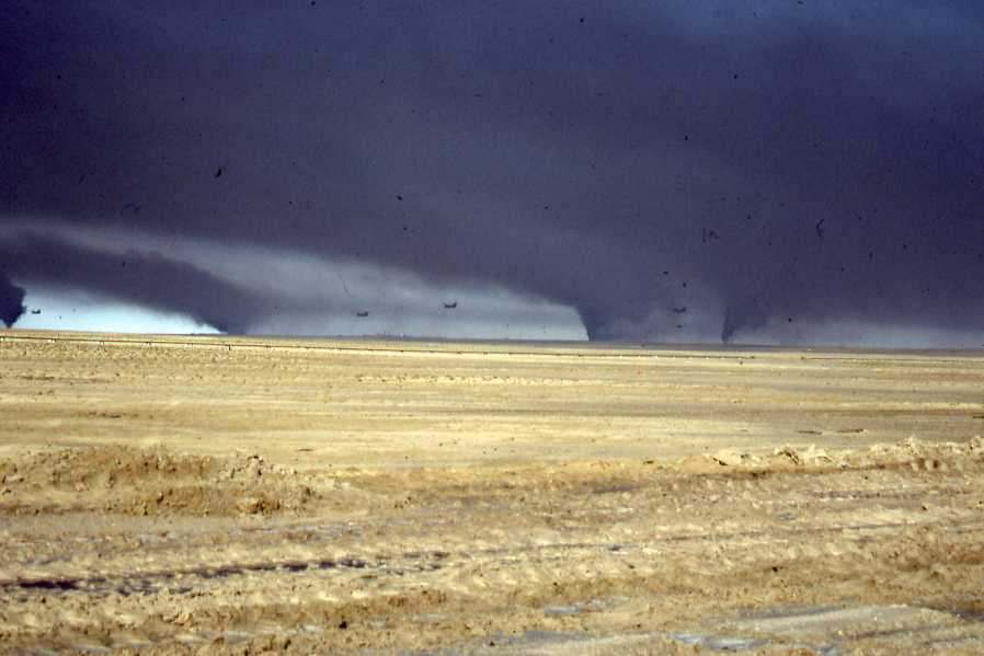 DESERT STORM Pics - EPHEMERA, PHOTOGRAPHS & MILITARY ARTWORK - U.S ...