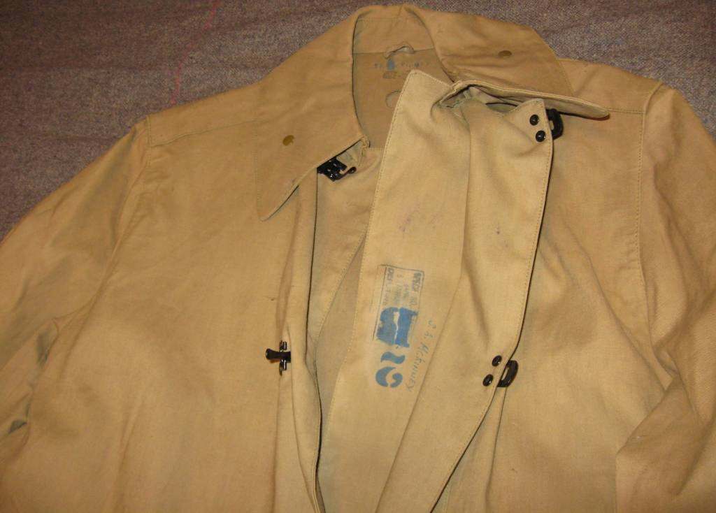 USMC Raincoat - UNIFORMS - U.S. Militaria Forum
